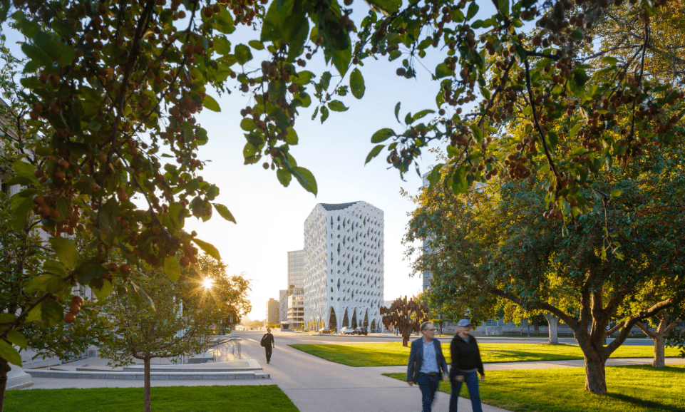 The Beck Group Completes Construction Of Denvers Iconic Populus Hotel ...