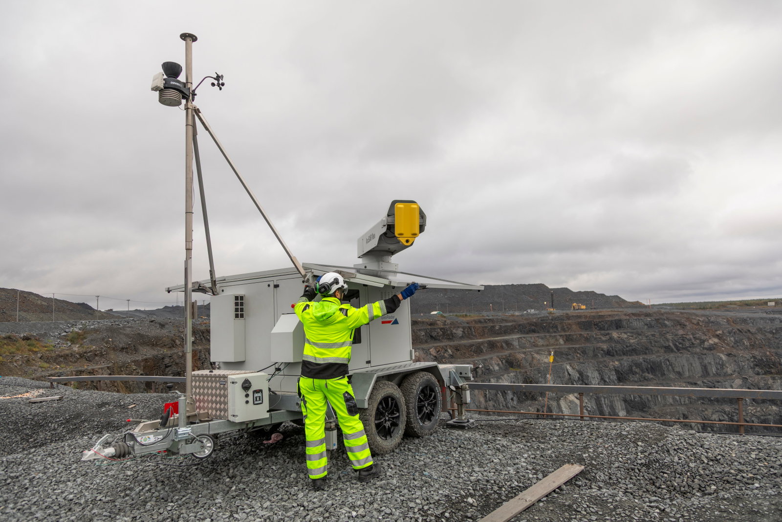 Ids Georadar Launches Arcsar Neo To Strengthen Slope Risk Management ...